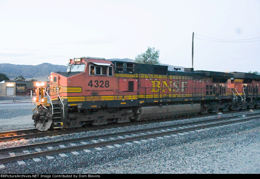 BNSF 4328